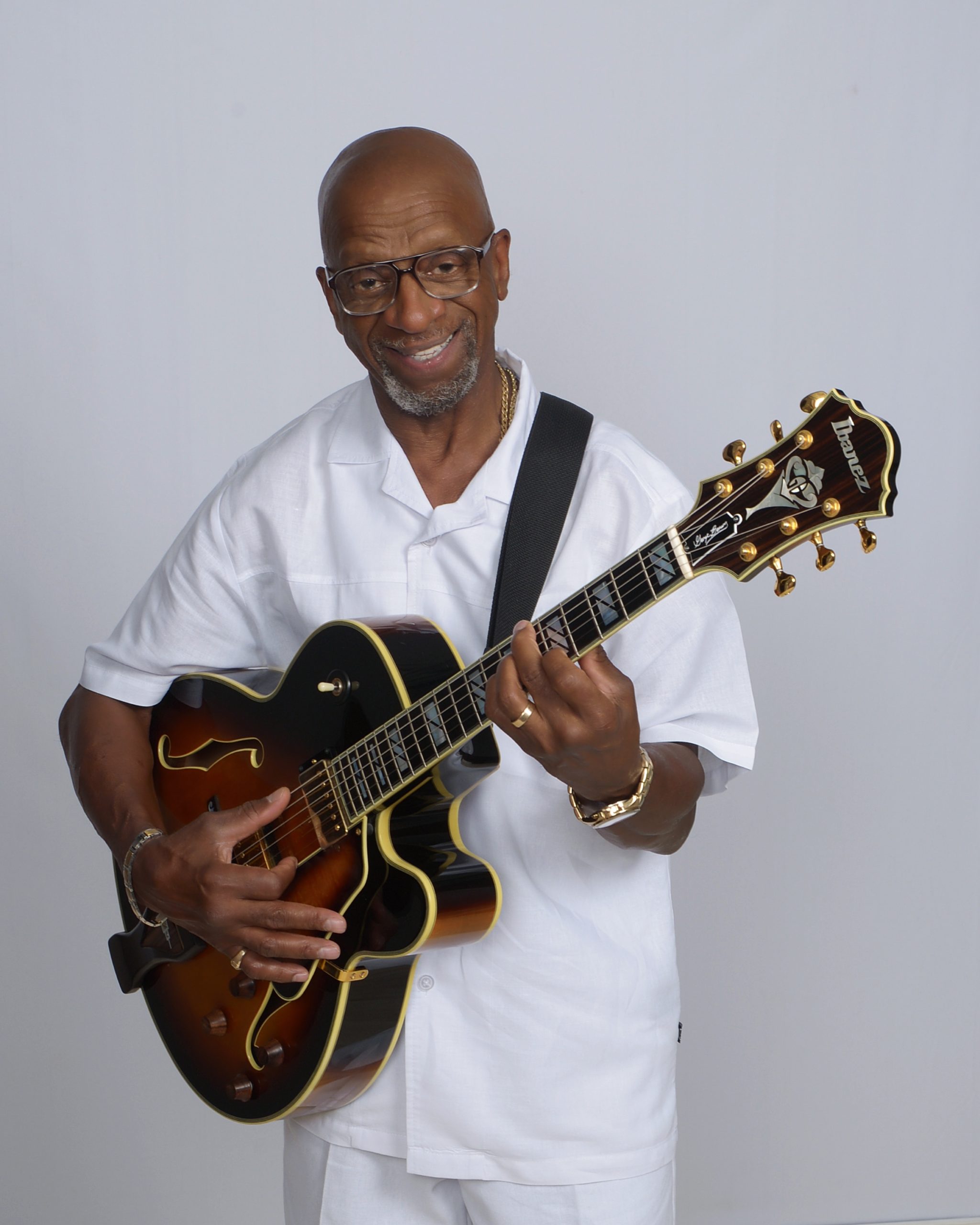 Gallery – Guitarist George